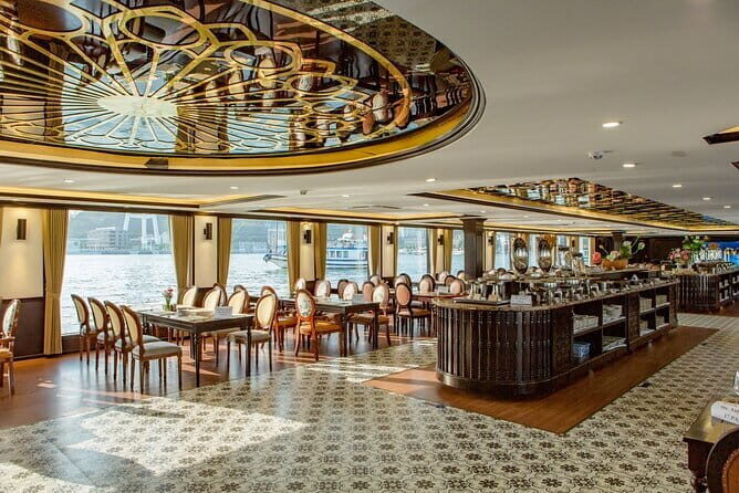 Sea Octopus Cruise and Seafood Buffet Day Tour at Halong Bay - The Experience in Detail