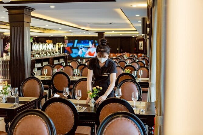 Sea Octopus Cruise and Seafood Buffet Day Tour at Halong Bay - Practical Details: Transportation, Timing, and Group Size