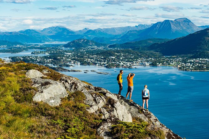 Seakayak And Hike in Ålesund - Inclusions and Requirements