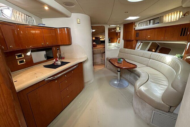 SeaRay 43ft Isla Mujeres, Snorkelling and more!! - All-Inclusive Refreshments and Water Activities
