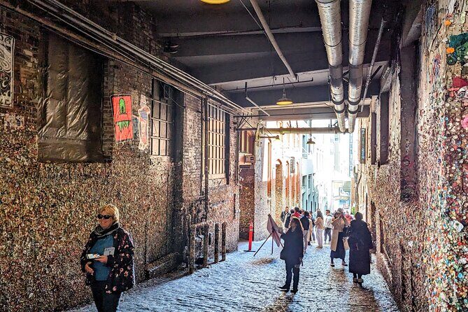 Seattle Scavenger Hunt Walking Tour and Game - Who Will Love This Experience?