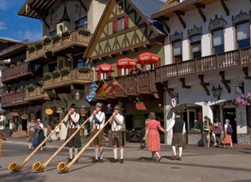 Seattle: Snoqualmie Falls and Leavenworth Day Trip - Key Points