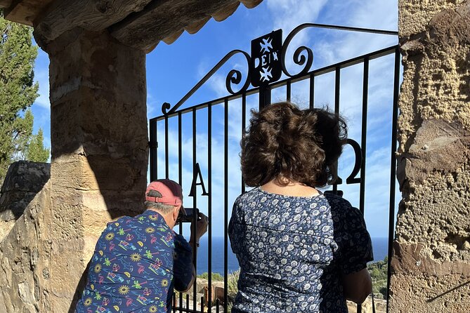 Secret Corners and Tastes of Mallorca by Private SUV Tour - Avoiding Tourist Crowds for an Ideal Schedule