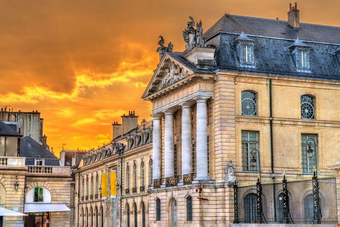 Secrets of Dijon: Explore the City with Clues and Stories - Key Points