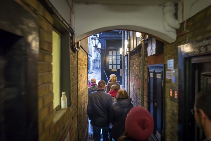 Secrets of London Walking Tour - Introduction: A Different Side of London