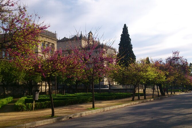 Secrets of Maria Luisa Park and Plaza de España Private Tour - FAQ