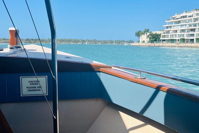 Secrets of Noosa Tour with Oceanview Lunch, Nature & Noosa River Ferry - FAQ