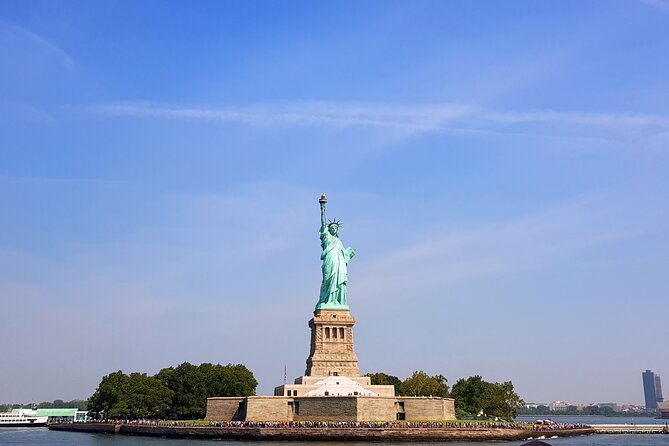 Secrets of the Statue of Liberty and Ellis Island Guided Tour - Who Should Consider This Tour?