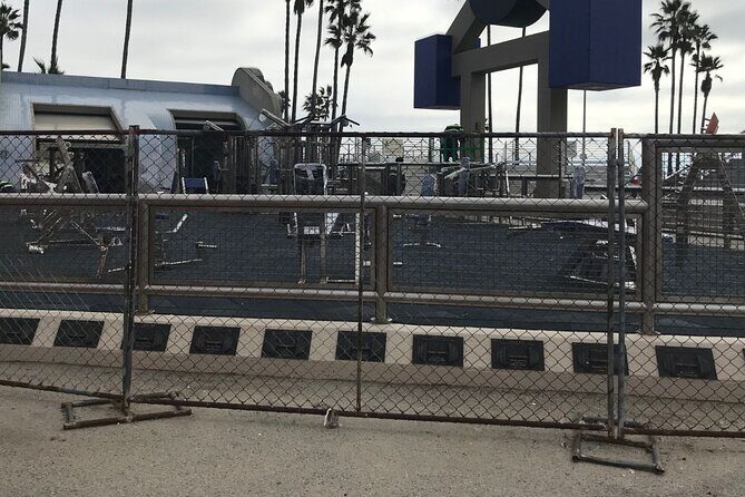 Secrets of Venice Boardwalk: Self-Guided Puzzle Adventure in LA - Authentic Venetian Vibe and Cultural Insights
