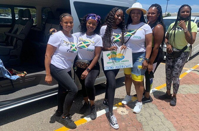 Secrets St. James and Secrets Wild Orchid Airport Transportation - FAQ