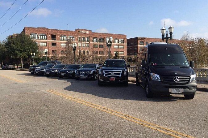 Sedan Airport Transfer IAH to Galveston - The Experience in Practice: Pros and Cons