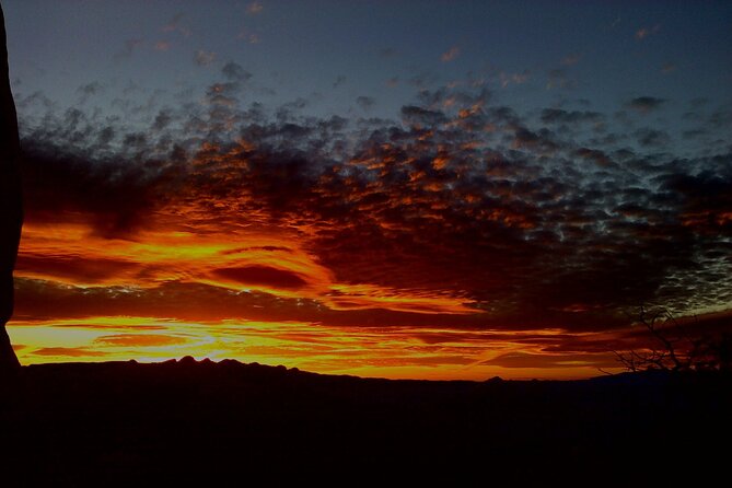 Sedona Dark Sky Sunset & Night Hike Adventure With a Private Guide - Essential Gear and Amenities Provided