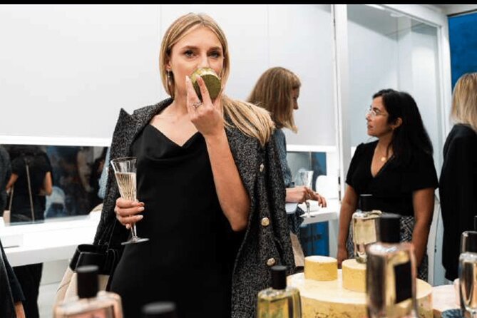 See 15 plus Paris Sights Tour and Fun Perfume Experience - FAQ