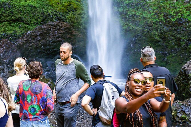 See Multnomah, two waterfalls & Vista House (Transport Included) - The Practicalities