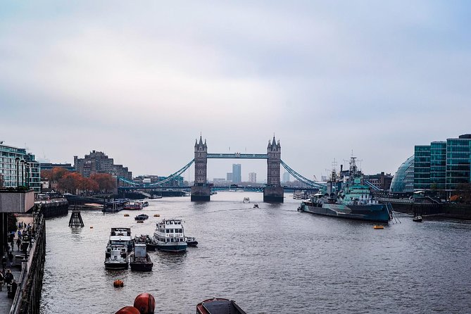 See Over 30 Top London Sights! Fun Local Guide. Private Tour - Accessibility and Requirements