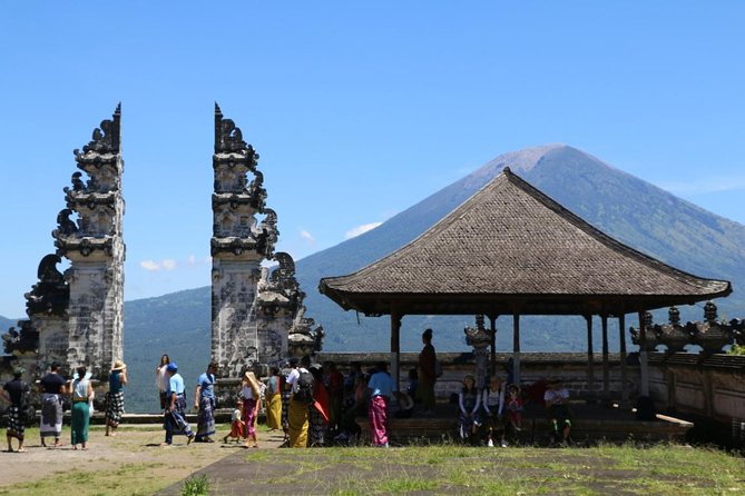 See The Gate of Heaven at Lempuyang Temple in Bali - The Experience of the Guides