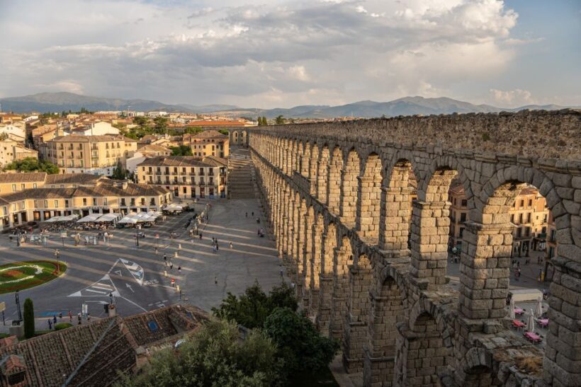 Segovia: Full-Day Tour with Transfer to and from Madrid - Key Points