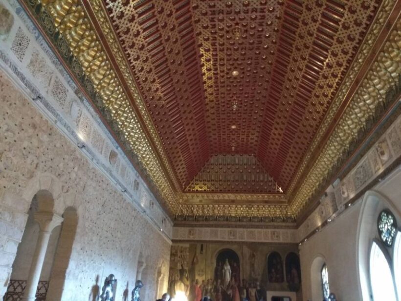 Segovia: Guided Walking Tour with Cathedral & Alcázar Entry - Practical Details and What to Expect