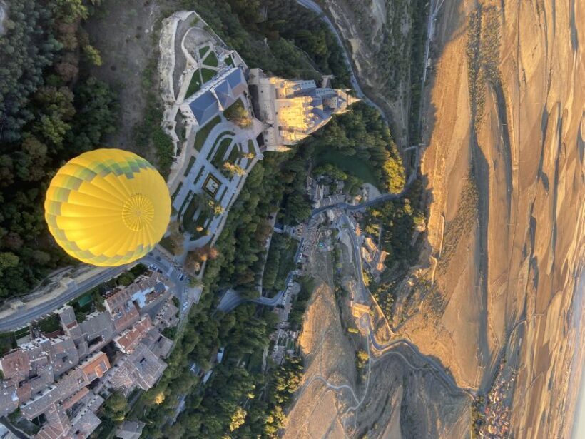 Segovia: Hot Air Balloon Flight with Picnic and Cava - The Balloon Flight: Around an Hour of Awe