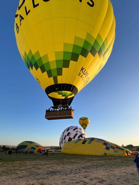 Segovia: Hot Air Balloon Flight with Picnic and Cava - Landing and Celebration