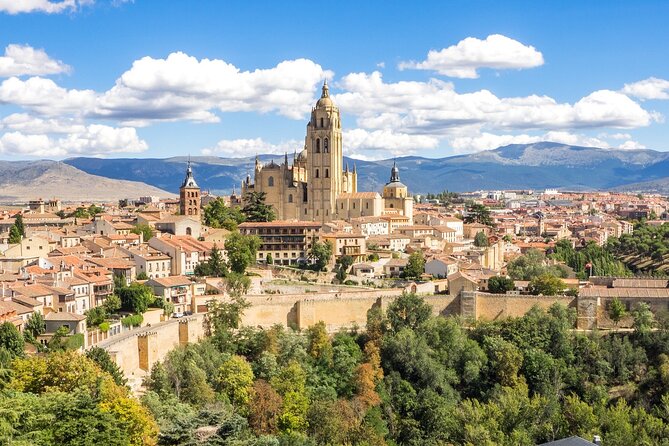 Segovia - Old Town tour including Castle visit - Frequently Asked Questions
