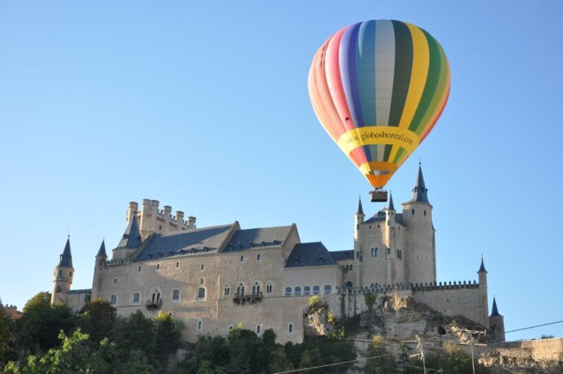 Segovia: Private Balloon Ride for 2 with Cava and Breakfast - The Sum Up