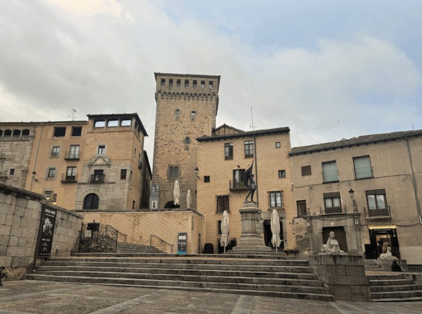 Segovia: private tour with Alcazar, Cathedral and wine tasting - Frequently Asked Questions