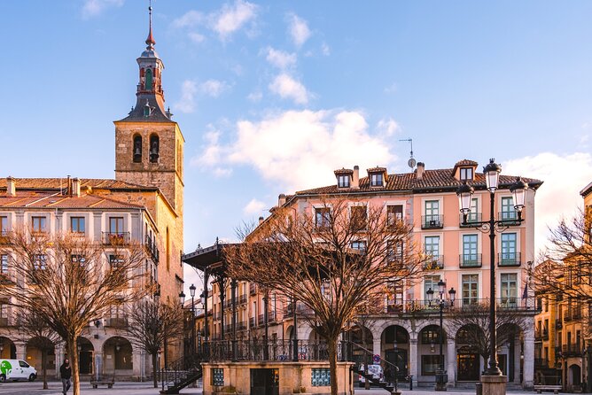 Segovia Scavenger Hunt and Sights Self-Guided Tour - Fun and Learning with Puzzles and Photo Tasks