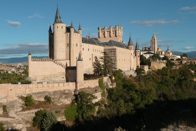 Segovia & Toledo Tour with Alcazar Ticket and Optional Cathedral - Practical Tips for the Tour
