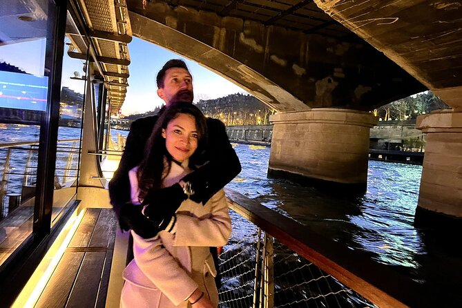 Seine River Cruise & French Crepe Tasting by the Eiffel Tower - Accessibility and Amenities