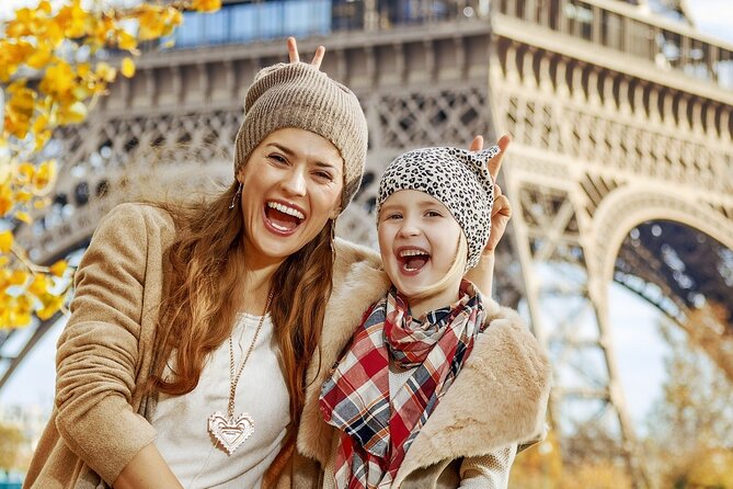 Seine River Guided Cruise With Kids by Vedettes De Paris - Cruise Features