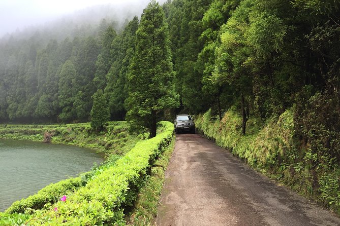 Seize your day in São Miguel with a 4x4 private tour - Key Points