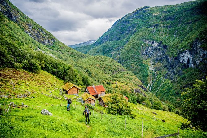 Self-Guided 22-Hour Round Trip From Oslo To Sognefjord With Flåm Railway - Inclusions and Meeting Points