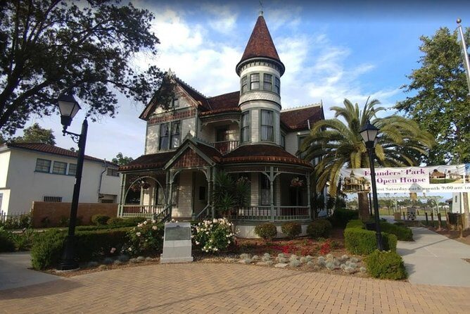 Self-Guided Anaheim Scavenger Hunt: Anaheim Grapes To Glory - Authenticity and Experience