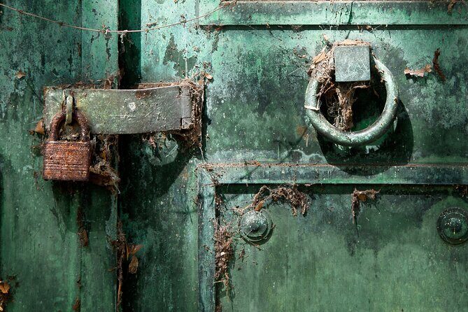 Self-Guided Audio Ghost Tour Through Savannah Shadows - An In-Depth Look at the Savannah Shadows Tour