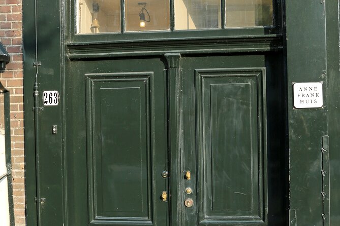 Self-Guided Audio Tour Holocaust Series: The Jewish Quarter - Price and Value