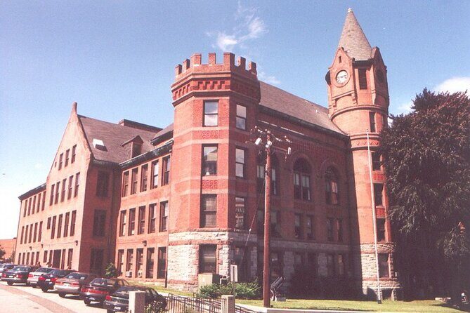 Self-Guided Bridgeport Scavenger Hunt: Connecticut's Sights - What to Expect: From Challenges to Discovery