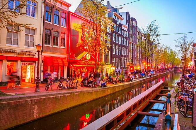 Self-Guided Canals of Amsterdam Photography Tour - Who Will Love This Tour?