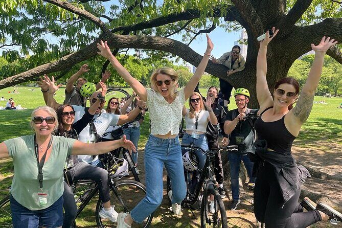 Self Guided Central Park Bike or Walking Tour Application - Stop 1: Wollman Rink