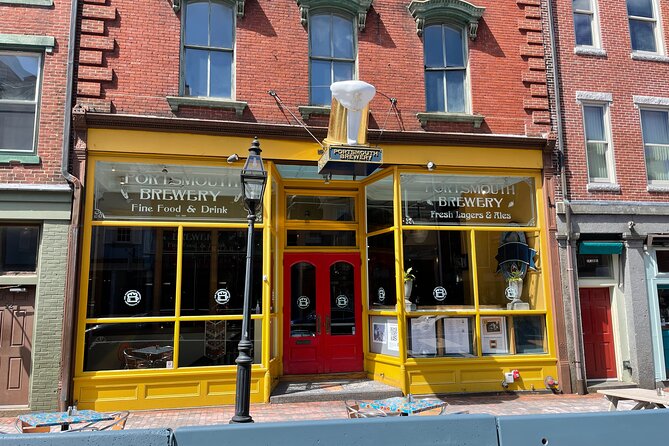 Self Guided Haunted Walking Tour in Portsmouth APP/GPS/EMF Reader - Key Points