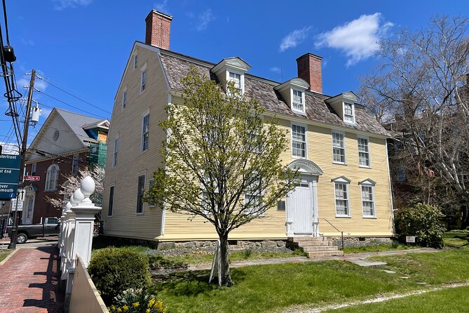 Self Guided Haunted Walking Tour in Portsmouth APP/GPS/EMF Reader - FAQ