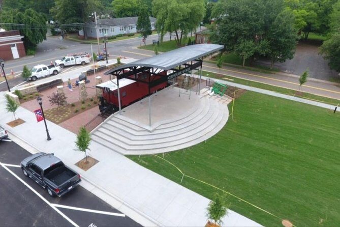 Self-Guided Huntersville Scavenger Hunt: Happy Huntersville - What Is the Self-Guided Huntersville Scavenger Hunt?