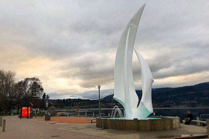 Self-Guided Kelowna Scavenger Hunt: Art By The Lake - An Authentic Look at the Kelowna Experience