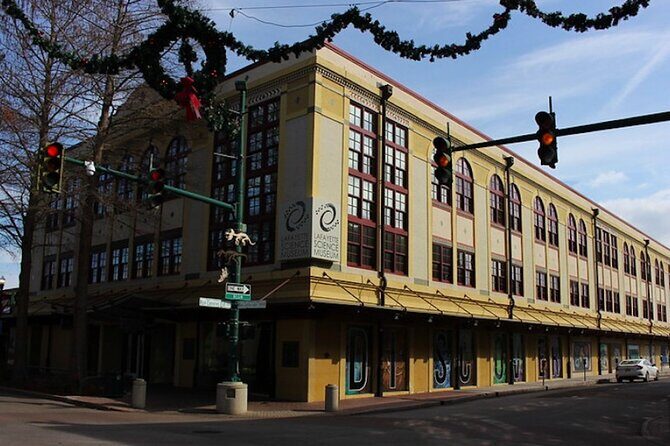 Self-Guided Lafayette Scavenger Hunt: Lafayette In Full Bloom - How Does the Experience Work?