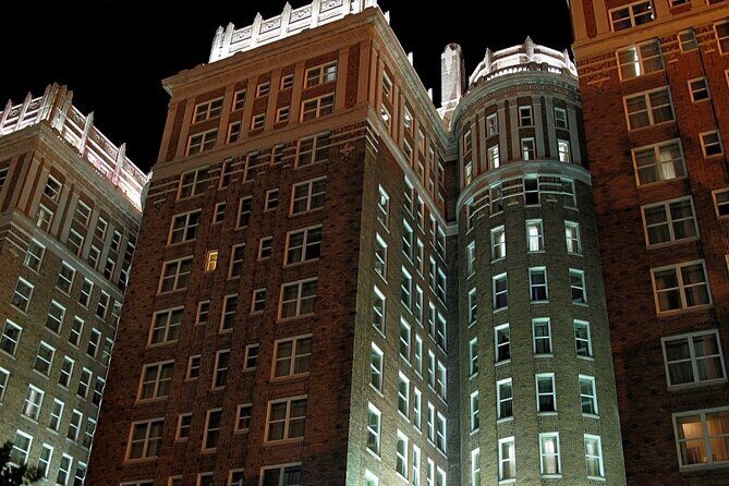 Self-Guided Oklahoma City Scavenger Hunt: Wild Western Art - Who Will Love This Experience?