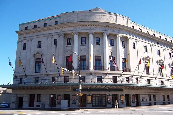 Self-Guided Rochester Scavenger Hunt: Big Little Rochester - Discover Rochester on Your Own Terms