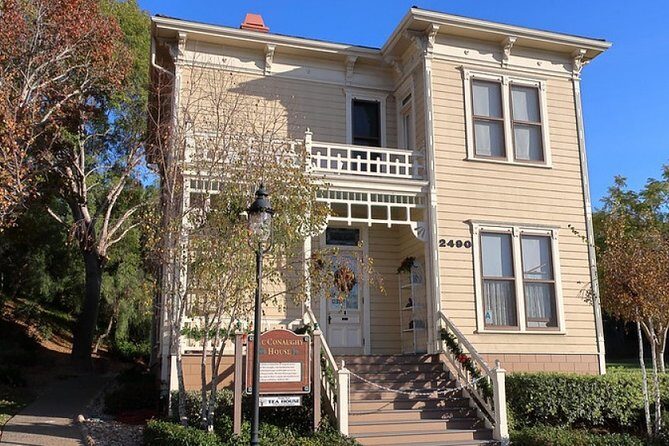 Self-Guided San Diego Scavenger Hunt: Old Town Charms - What makes it fun? Photo challenges and friendly competition