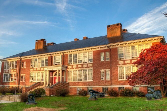 Self-Guided Scavenger Hunt: Centuries of Charlottesville - Authentic Perspectives from Participants