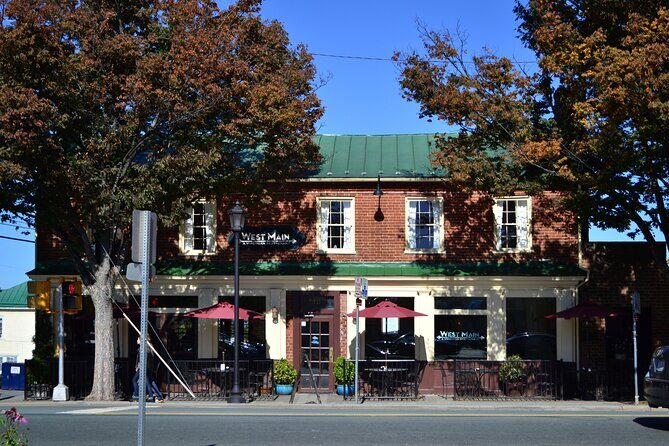 Self-Guided Scavenger Hunt: Centuries of Charlottesville - Who Is This Tour Best For?