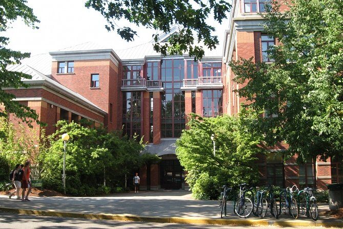Self-Guided Scavenger Hunt: Eugene Waddle Around Campus - Exploring Eugene Through a Self-Guided Lens